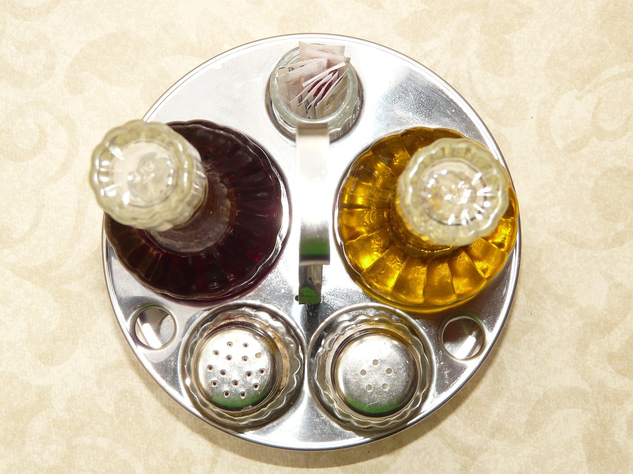 3,000+ Free Salt Shaker & Salt Images - Pixabay