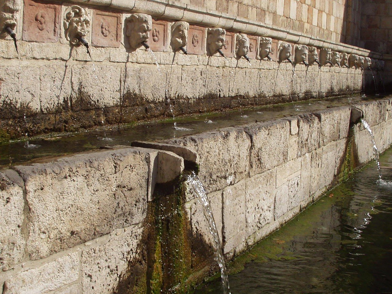 L'Aquila Fountain Water - Free photo on Pixabay - Pixabay