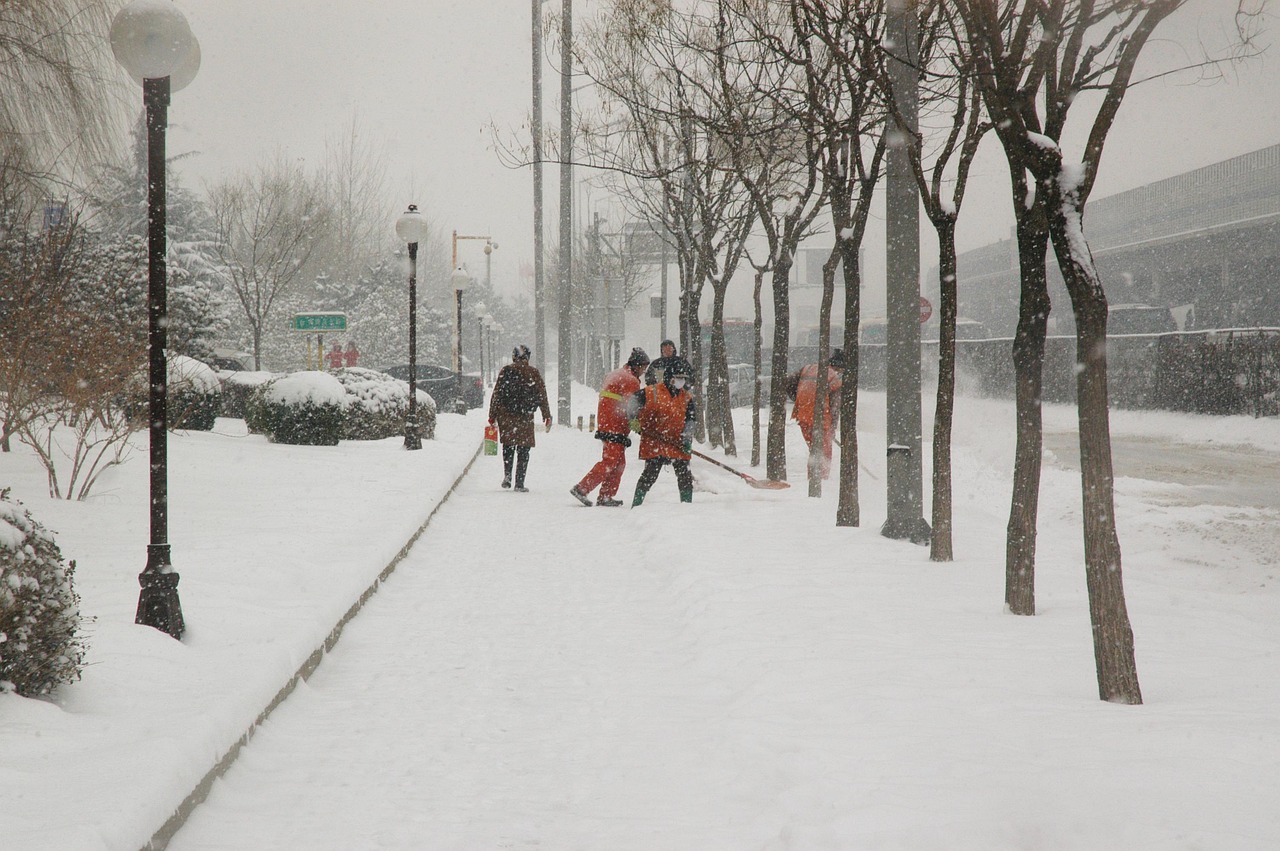 Snowfall Snow Shoveling - Free photo on Pixabay