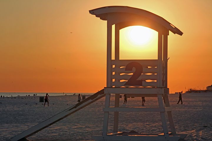 20+ Free Baywatch & Lifeguard Photos
