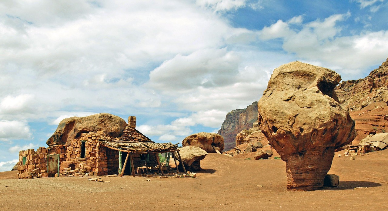 Native Shelter Red - Free photo on Pixabay - Pixabay