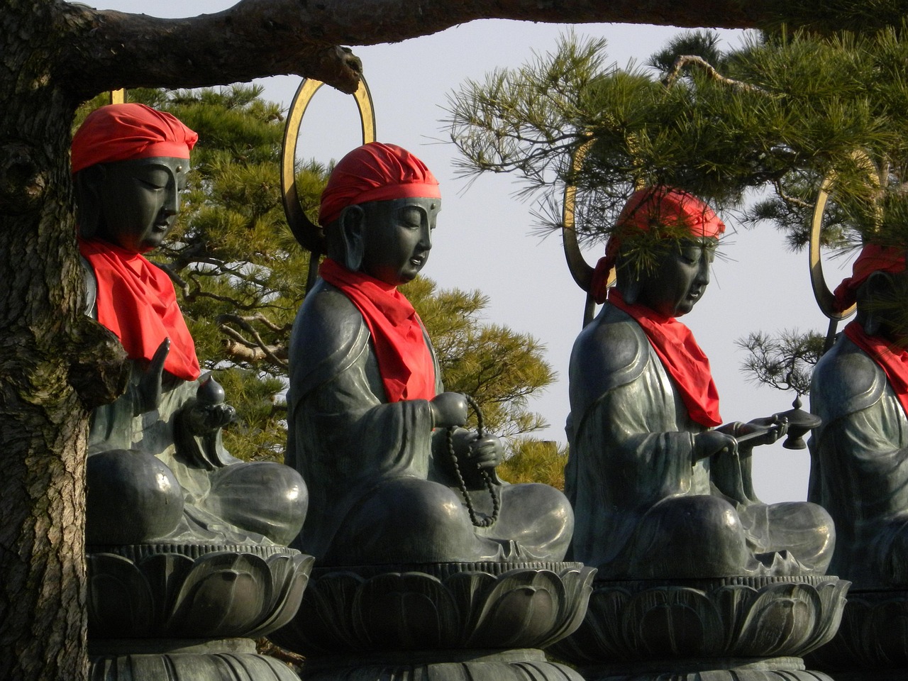 Statue Pray Buddha - Free photo on Pixabay - Pixabay