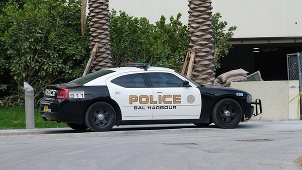 Plus de 3 images de Police Miami et de Miami - Pixabay