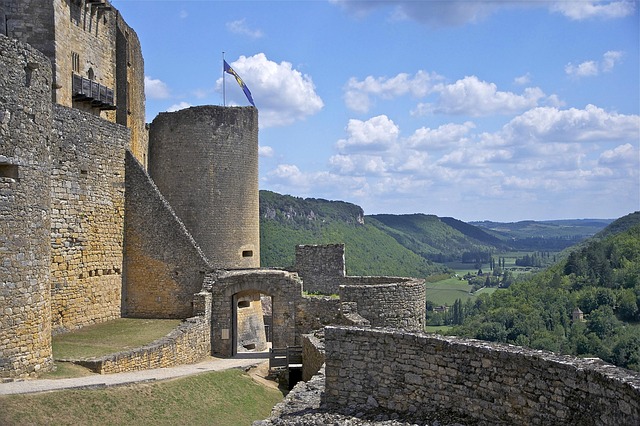 Castle France Sky - Free photo on Pixabay