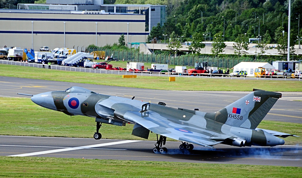 Vulcan Bomber Farnborough Air Show - Free photo on Pixabay