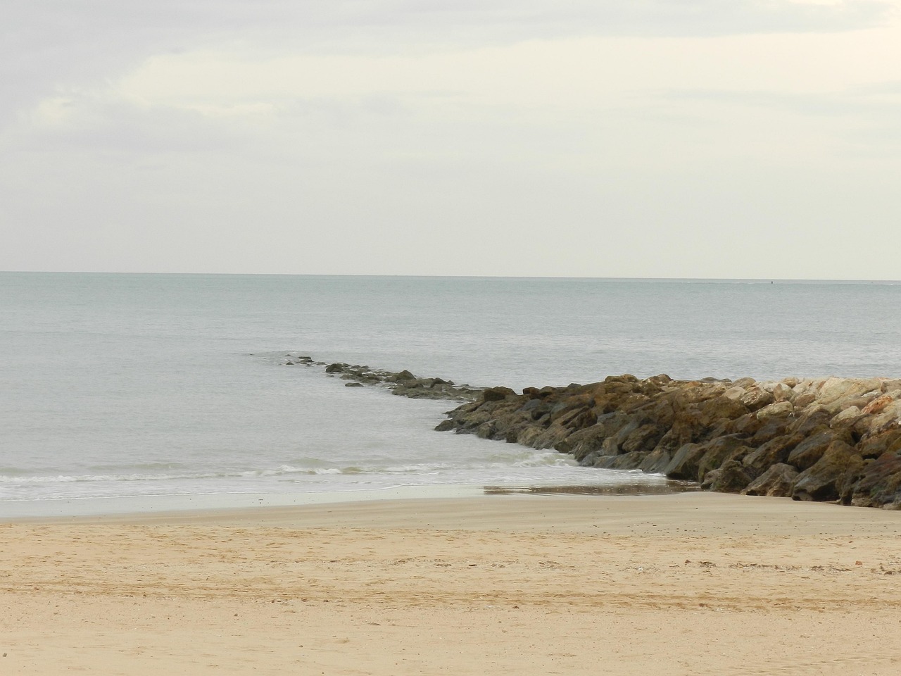 Beach Breakwater - Free photo on Pixabay