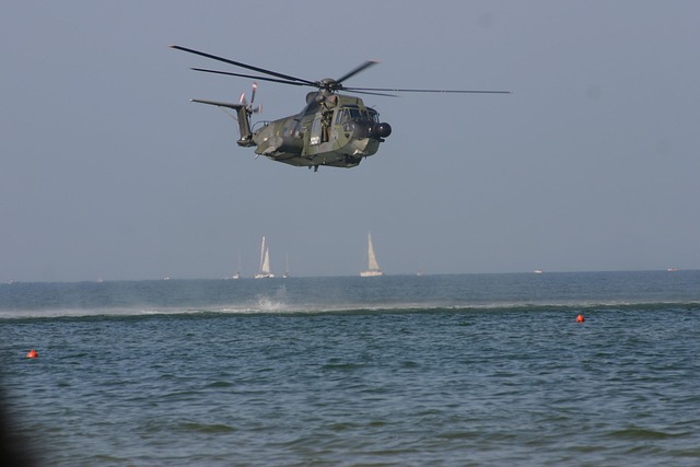 Page 4 - 2,000+ Free Huey Helicopter & Helicopter Images - Pixabay