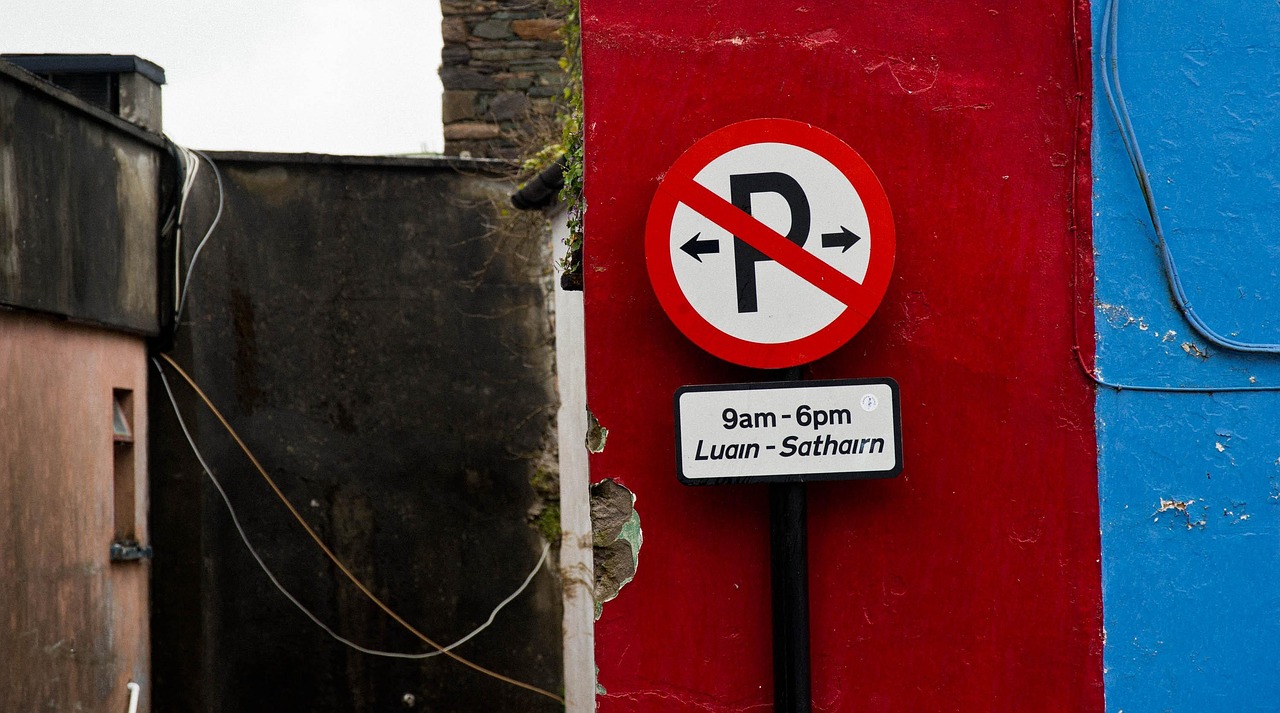 Ireland Parking Sign Red - Free photo on Pixabay - Pixabay