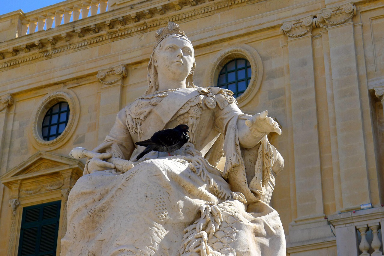 5,000+ Free Queen Victoria & Queen Images - Pixabay
