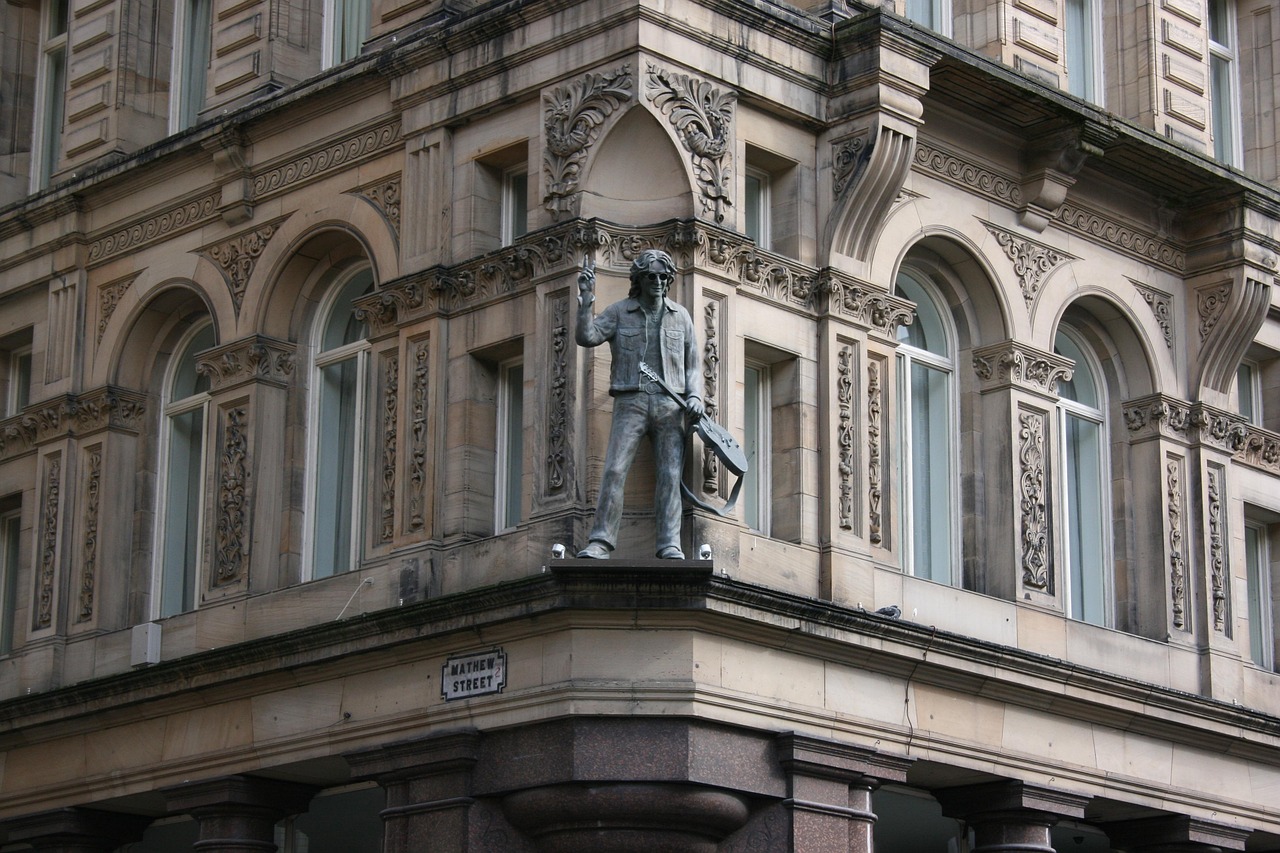 John Lennon Statue Mathew Street - Free photo on Pixabay