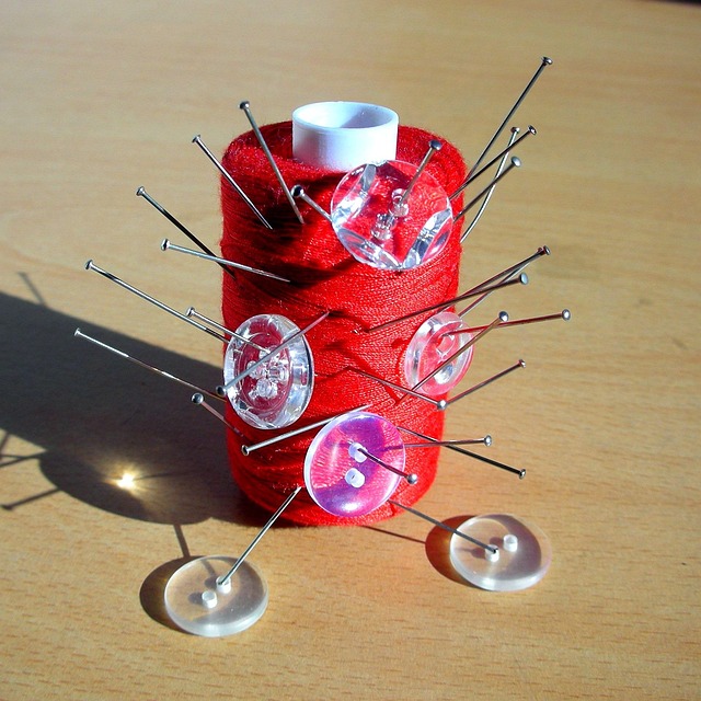 Red Threads Coil Needles - Free photo on Pixabay - Pixabay