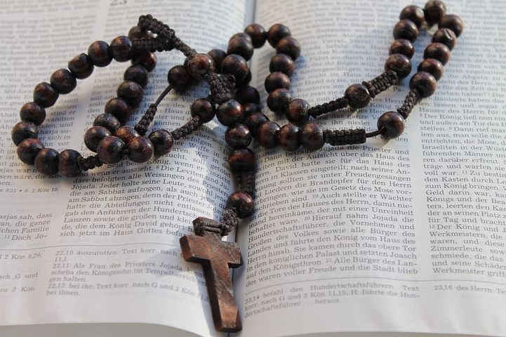 200+ Free Rosary & Religion Images - Pixabay