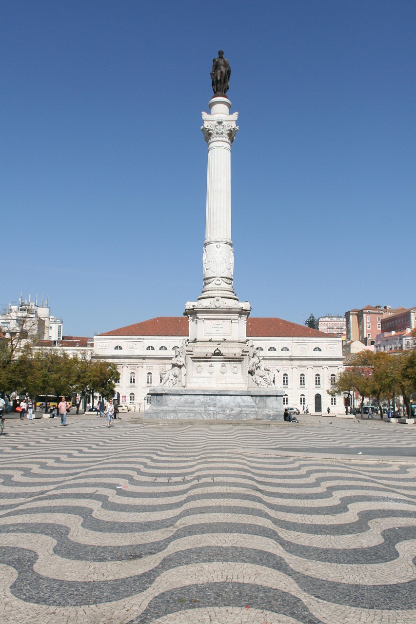 10,000+ Free Square & Trafalgar Square Images - Pixabay