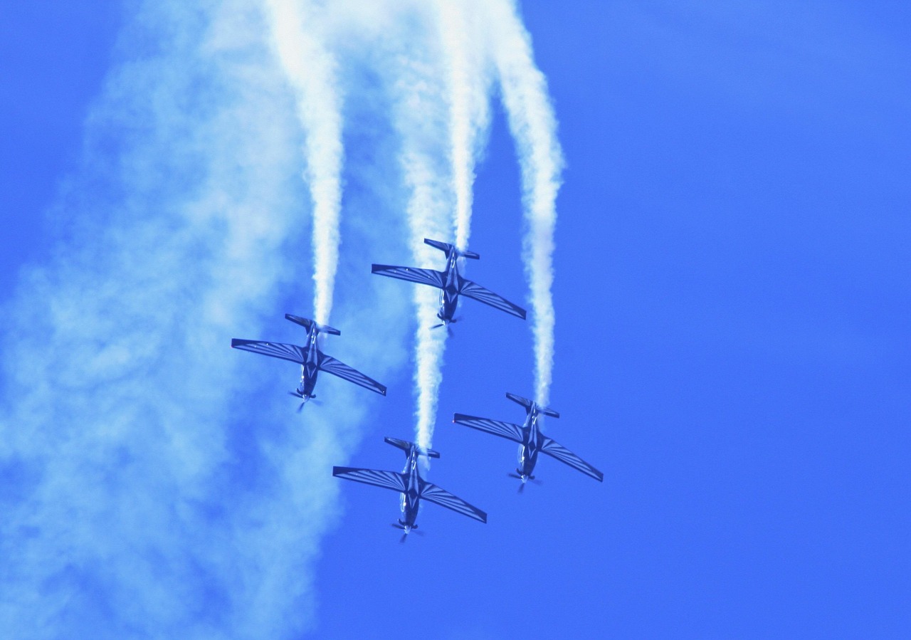 Silver Falcon Acrobático Time - Foto gratuita no Pixabay - Pixabay