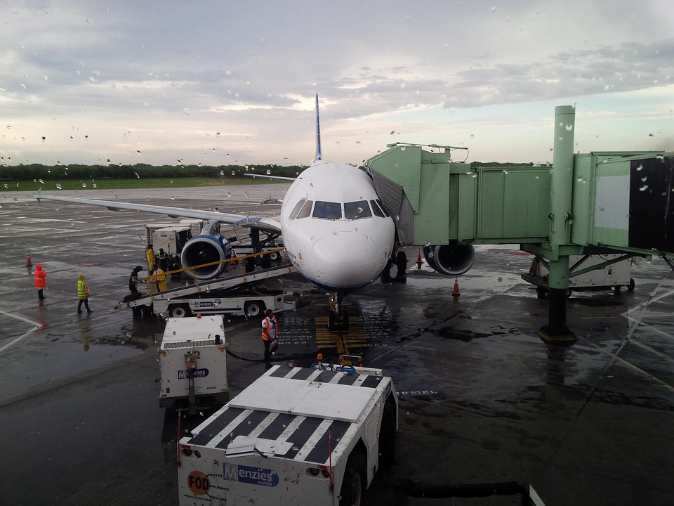 Flugzeug Regen Flughafen - Kostenloses Foto auf Pixabay - Pixabay