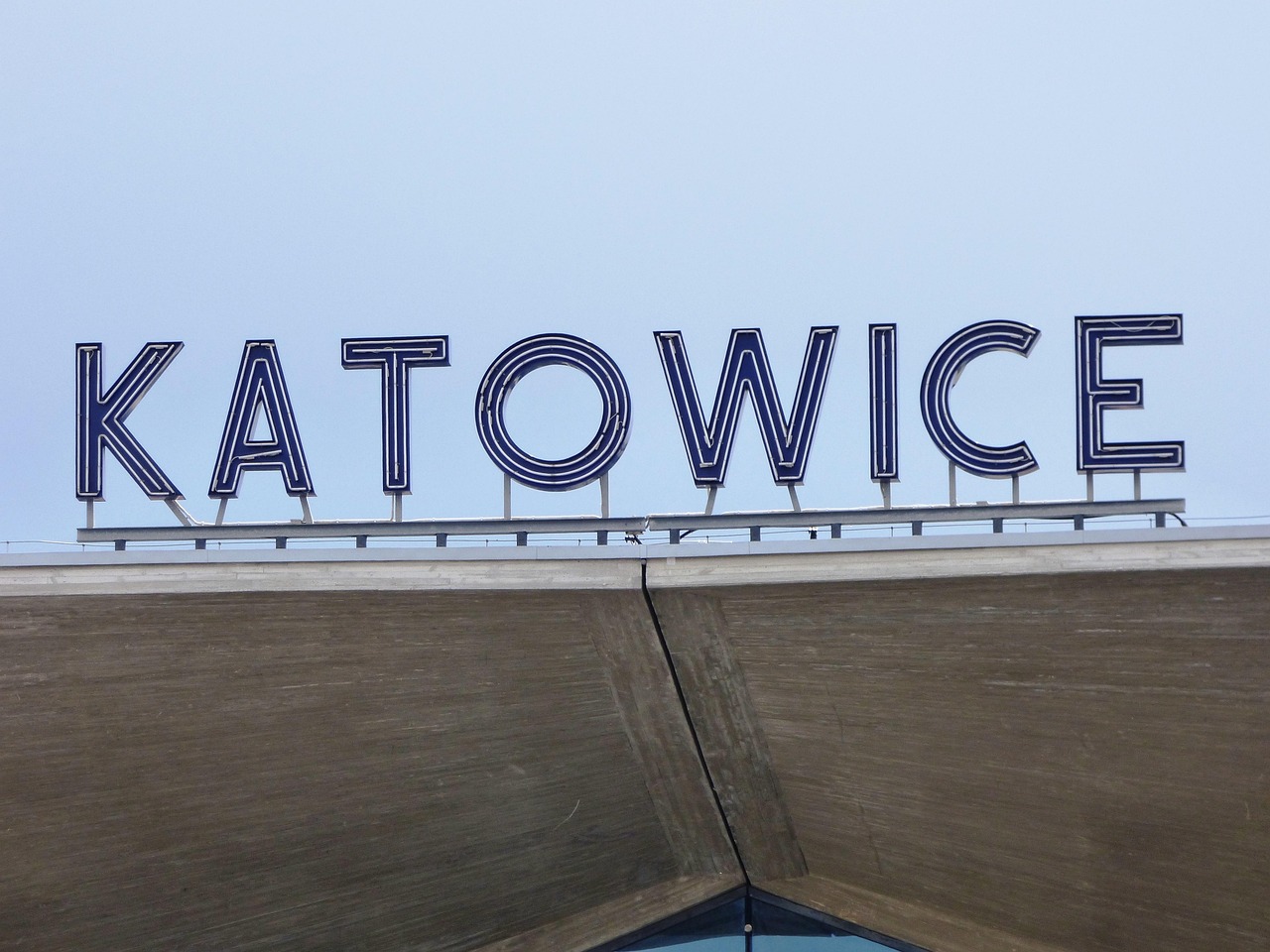 Dworzec Napis Katowice - Darmowe zdjęcie na Pixabay