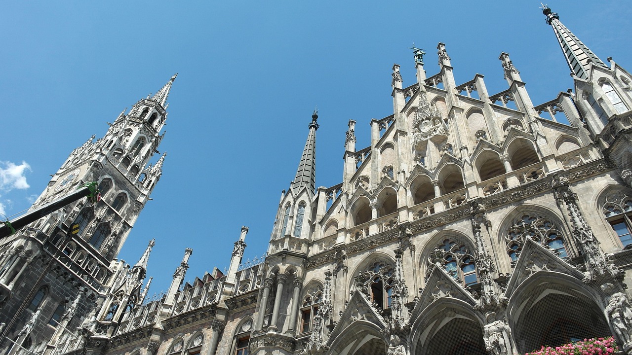 30,000+ Free Town Hall & Architecture Images - Pixabay
