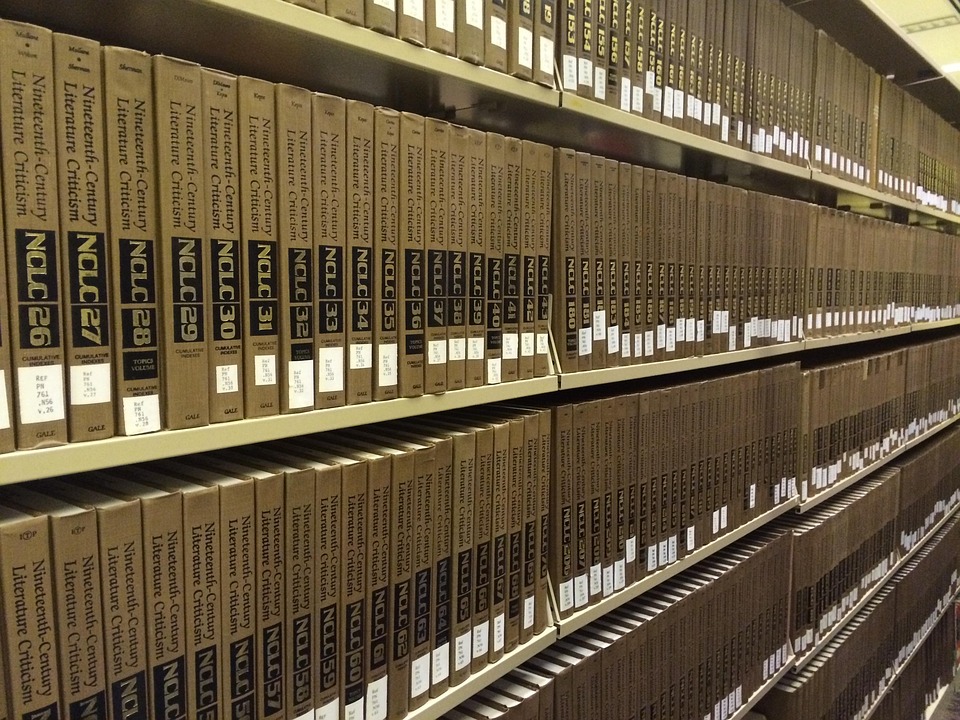 Books Library Knowledge - Free photo on Pixabay