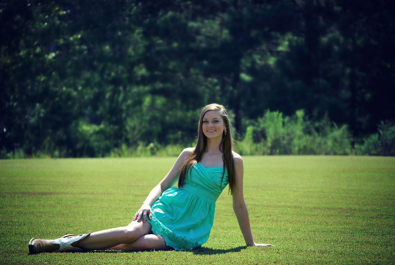 Girl Sitting Outdoors - Free photo on Pixabay