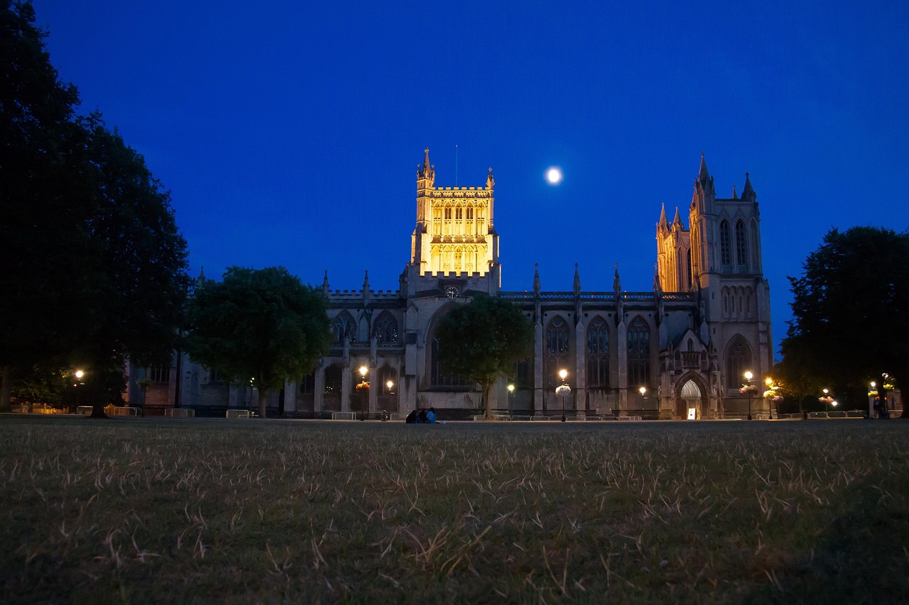 Bishop'S Church Night Moon - Free photo on Pixabay - Pixabay