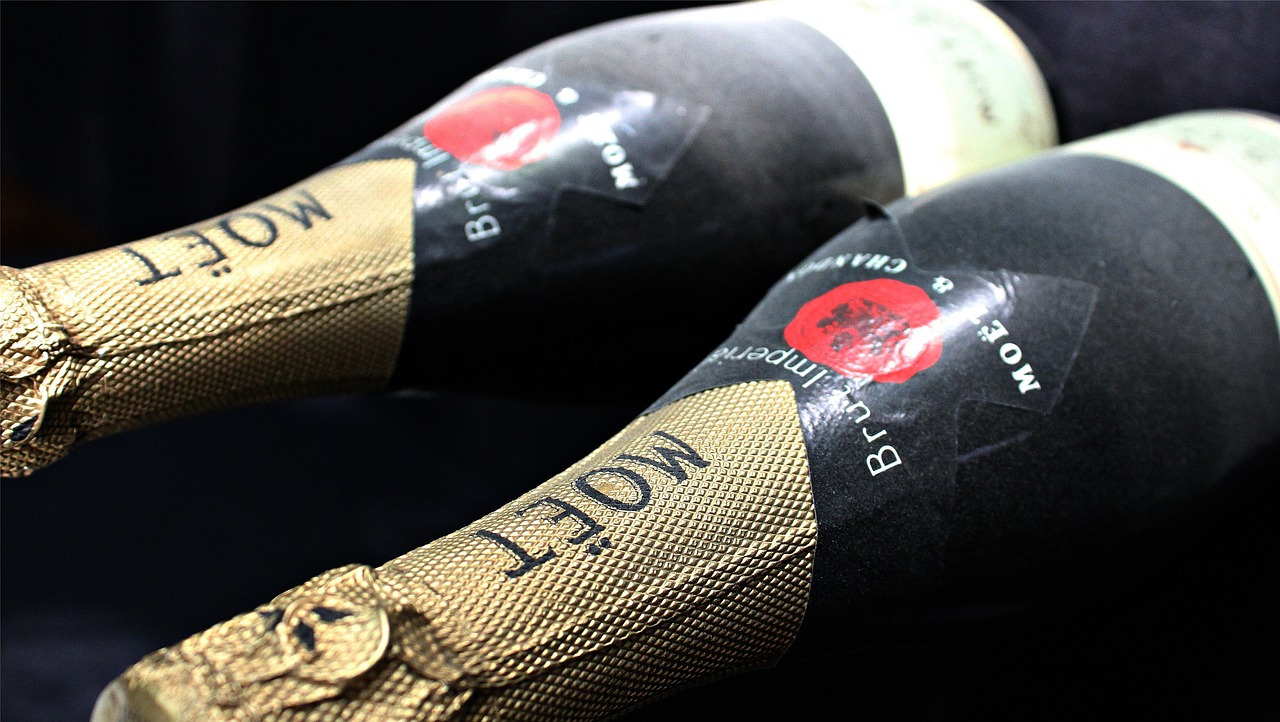 Champagne Botellas De Cava Brut - Foto gratis en Pixabay - Pixabay