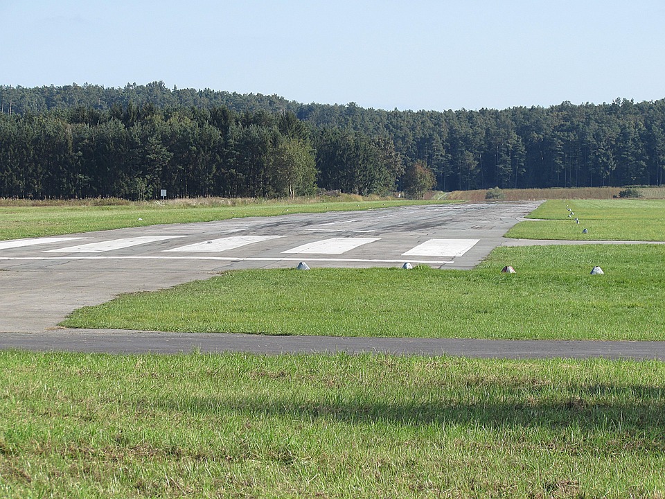 Airfield Airport Tarmac - Free photo on Pixabay