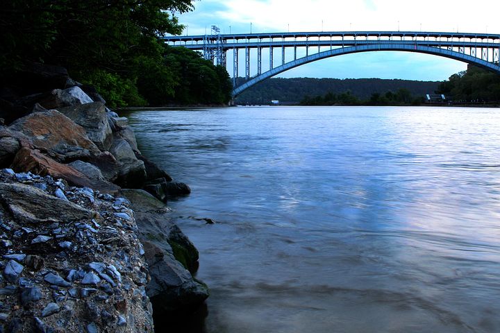 1+ Free Henry Hudson Bridge & Hudson River Images - Pixabay