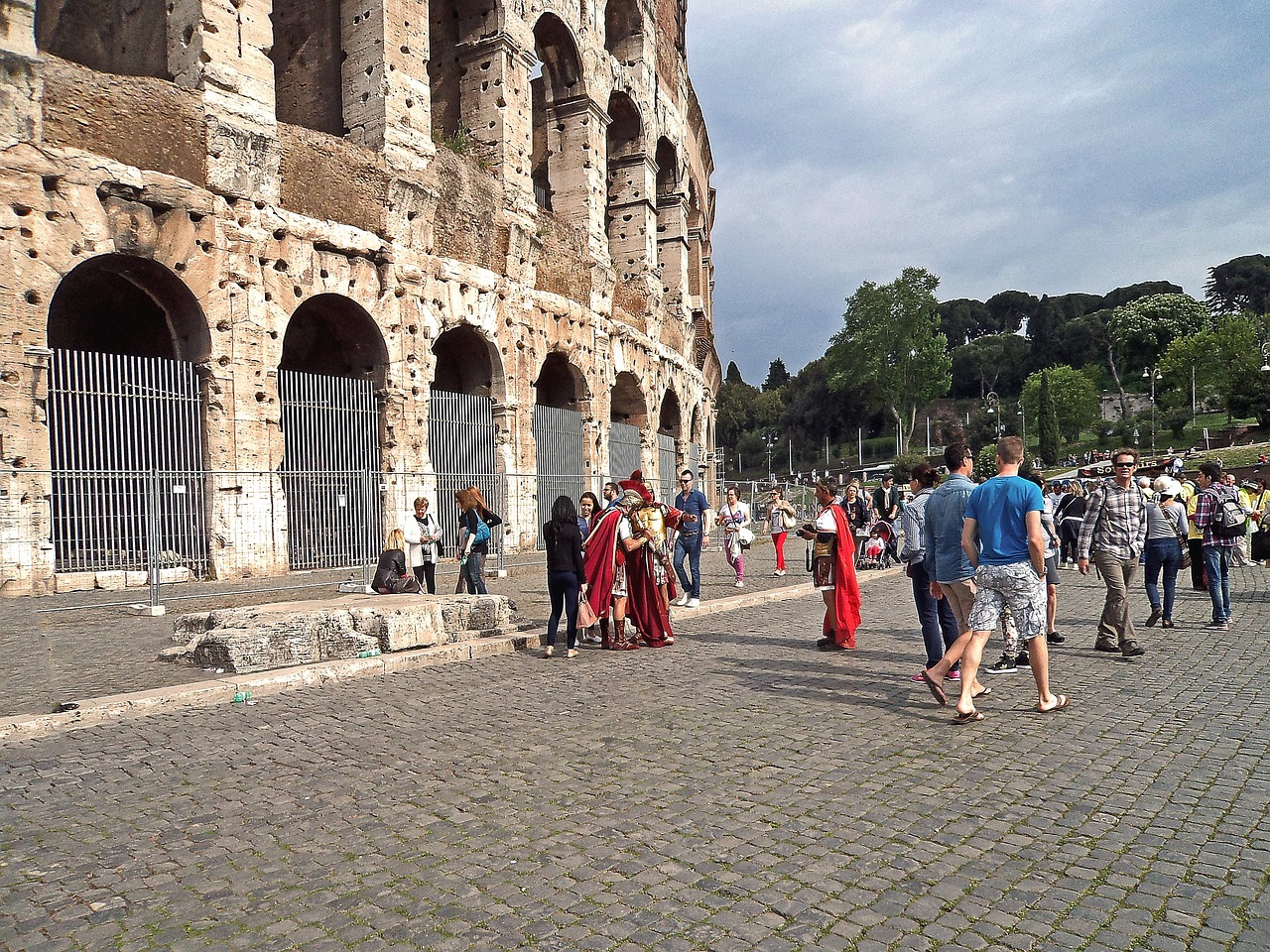 Colosseum People Guardsmen - Free photo on Pixabay - Pixabay