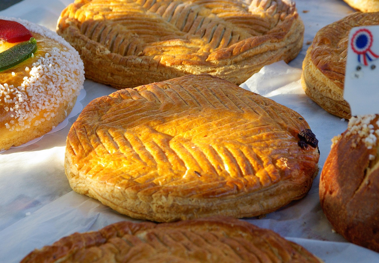 Kings Cakes Pastry Shop Tradition - Free photo on Pixabay - Pixabay