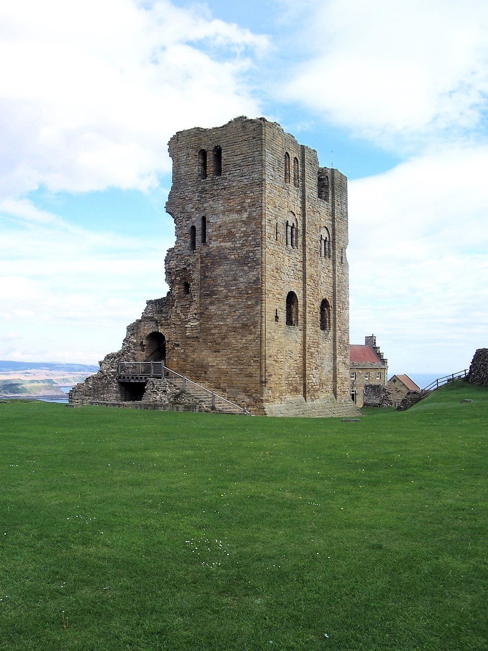 100+ Free Scarborough & Sea Images - Pixabay