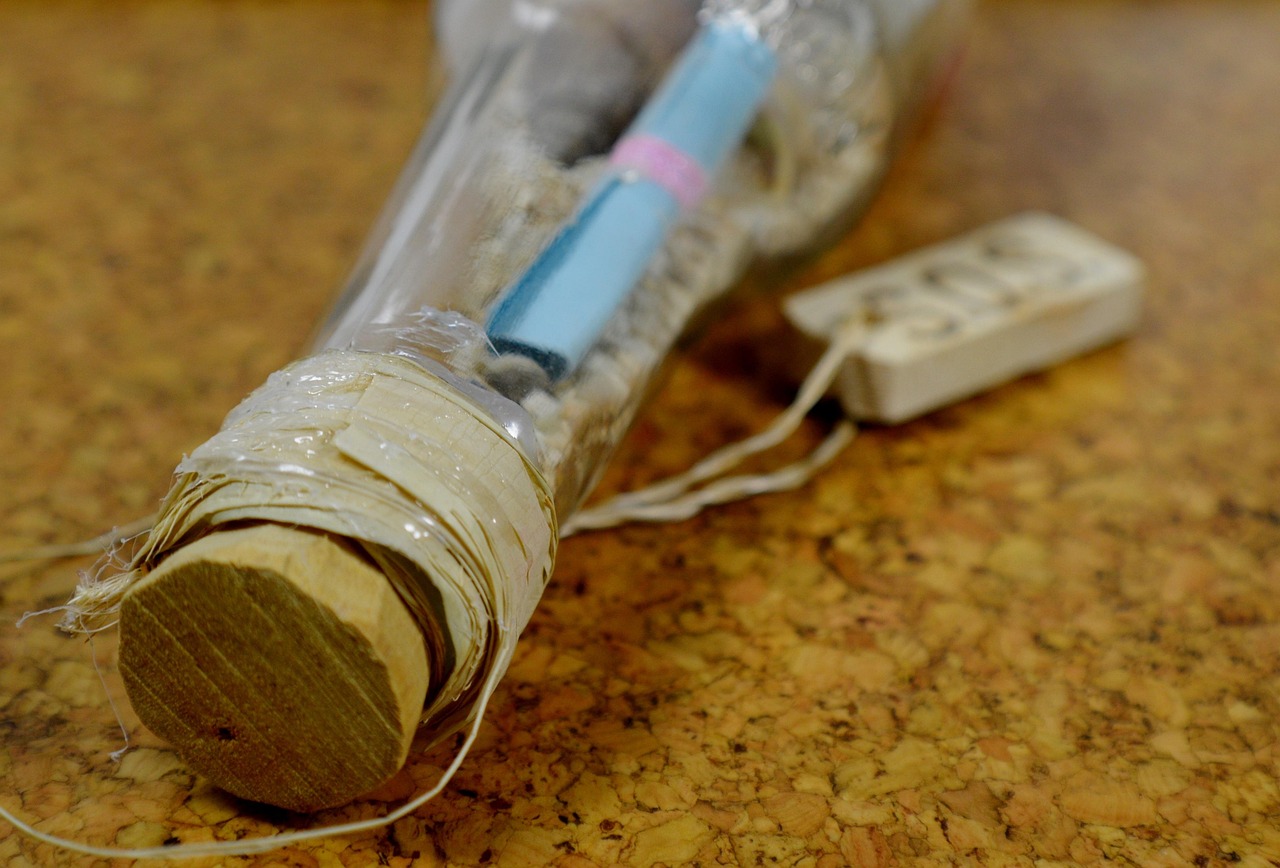 60+ Free Message In A Bottle & Beach Images - Pixabay