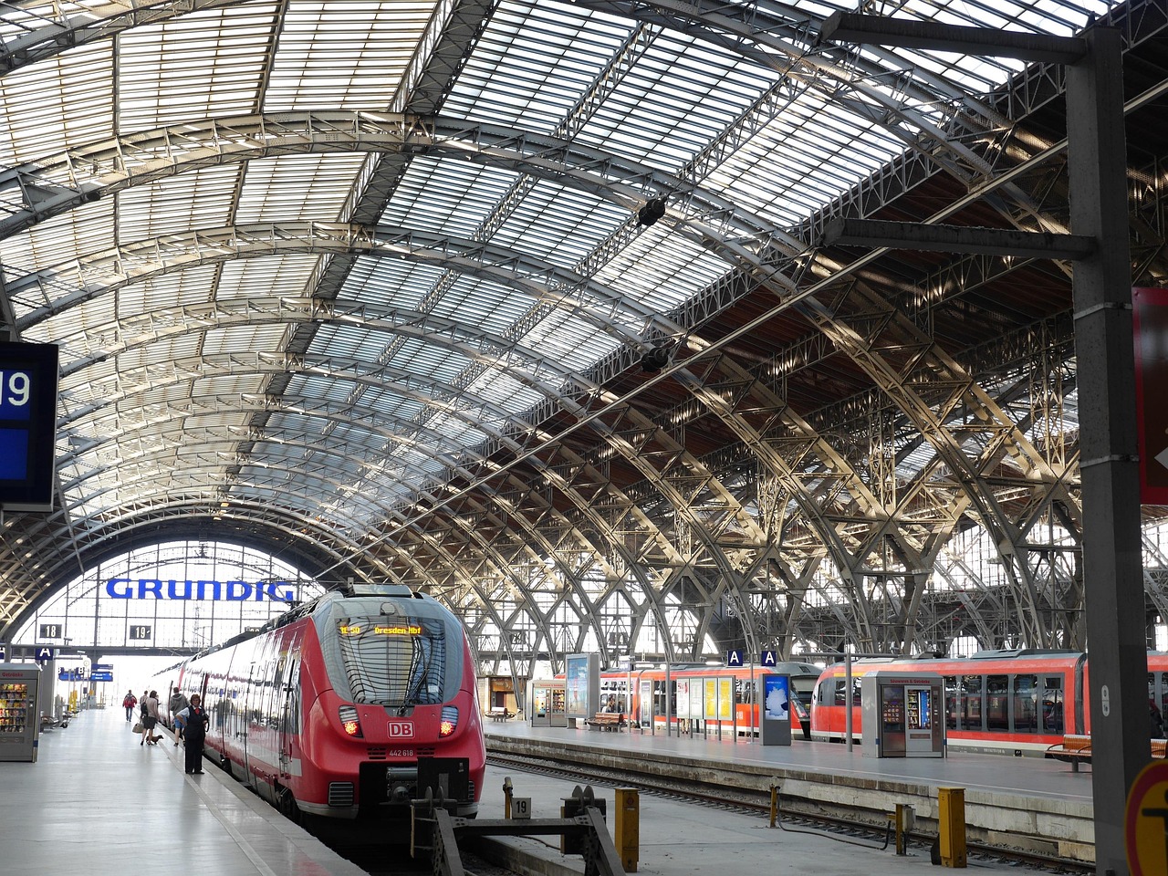 Leipzig Station Train - Free photo on Pixabay