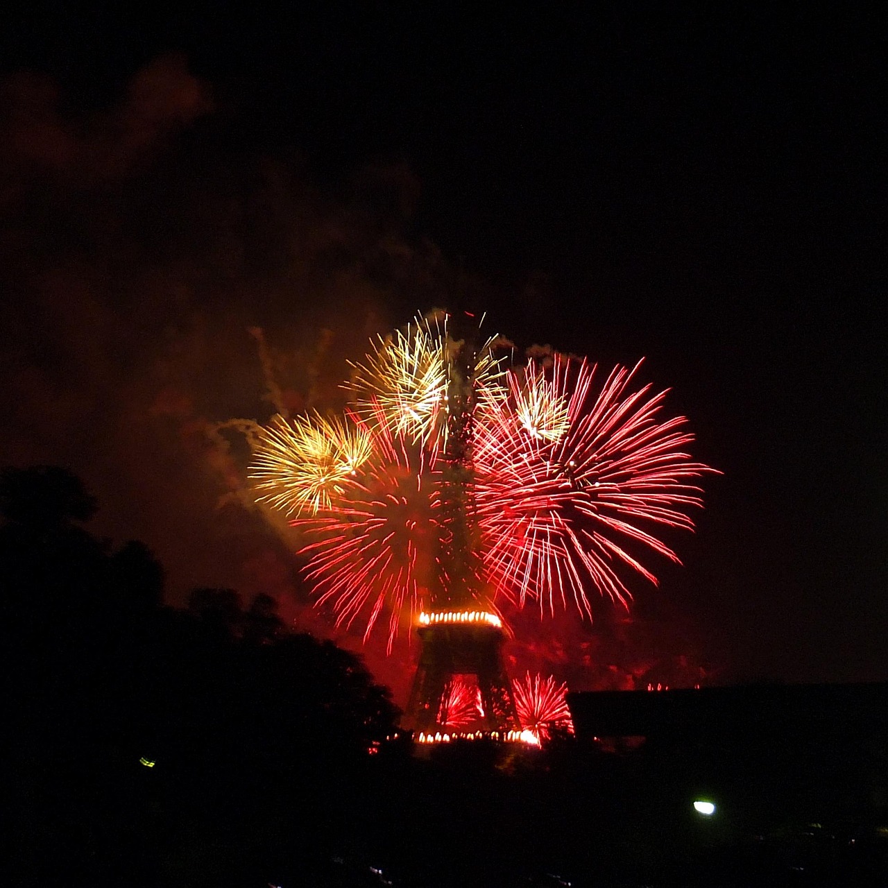 Les Feux D Artifices Tour Eiffel Photo Gratuite Sur Pixabay Pixabay