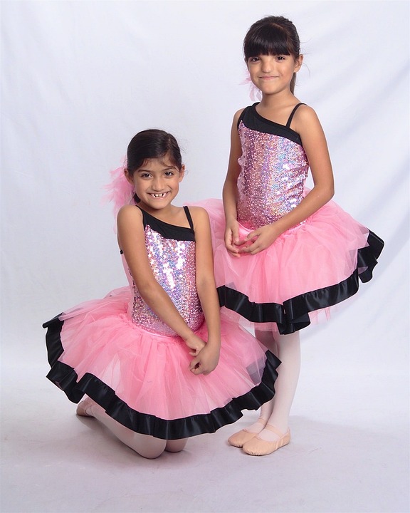 Dancer Sisters Cheeky - Free photo on Pixabay