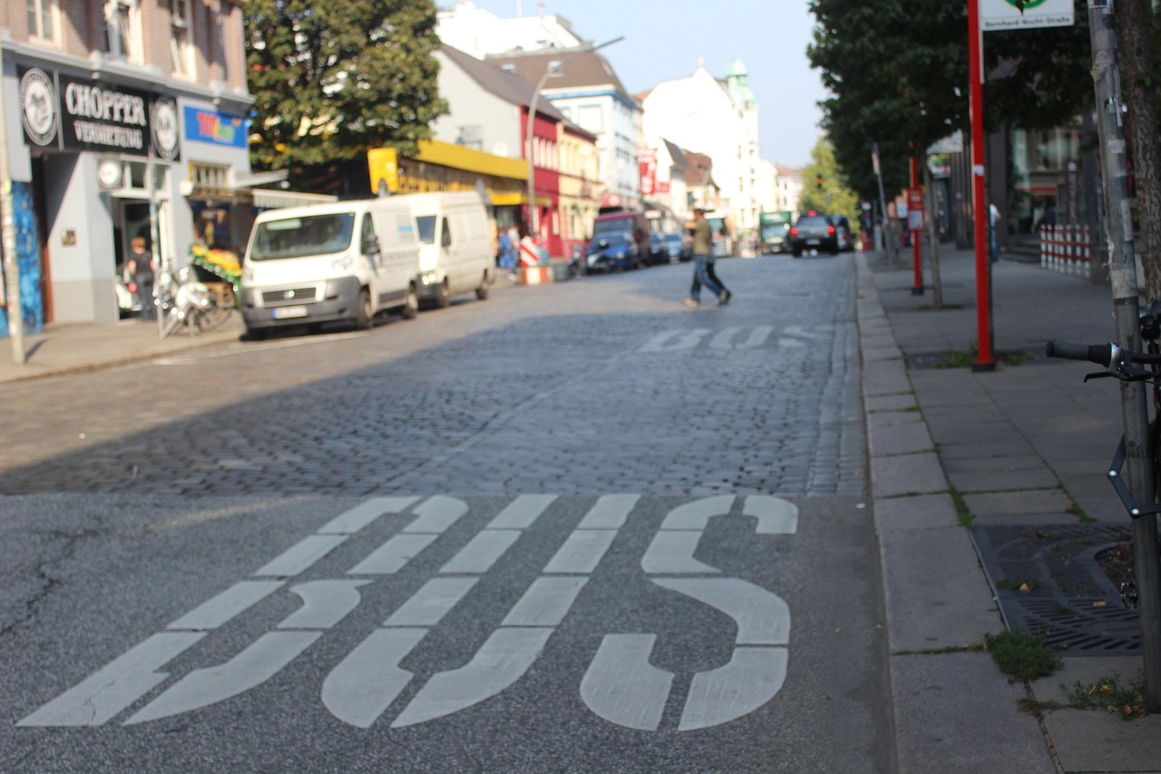 Bus Stop Hamburg My - Free photo on Pixabay