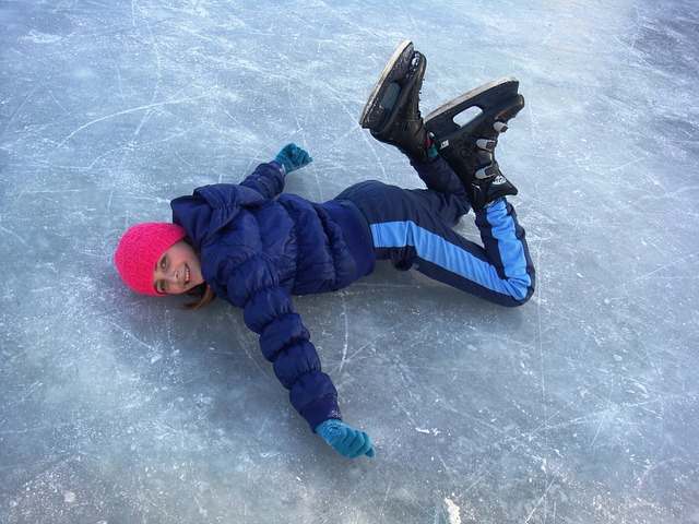 Ice Skating Fall Girl - Free photo on Pixabay