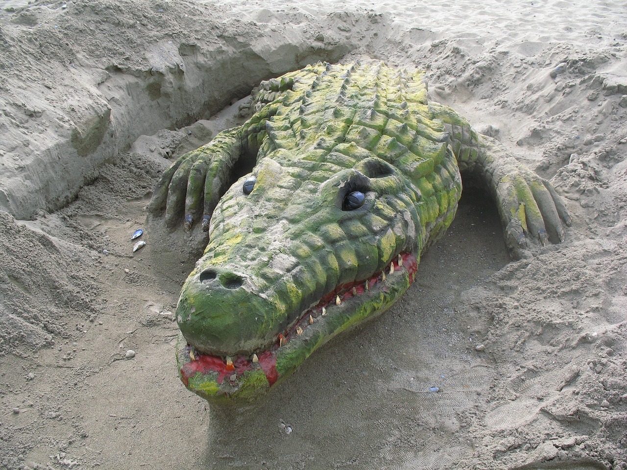 Crocodile Sand Sculpture - Free photo on Pixabay - Pixabay