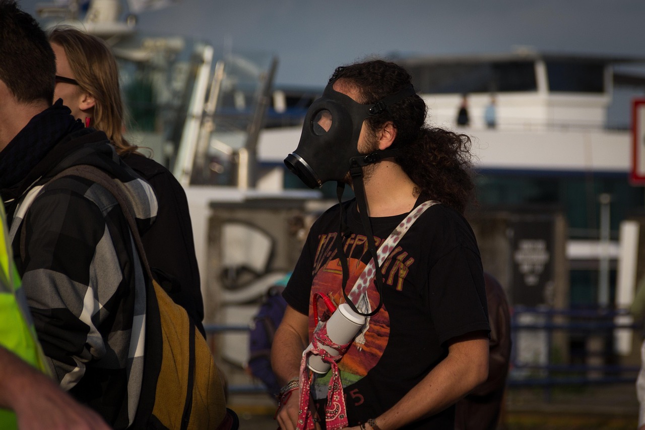 Gas Mask Protest Mass - Free photo on Pixabay