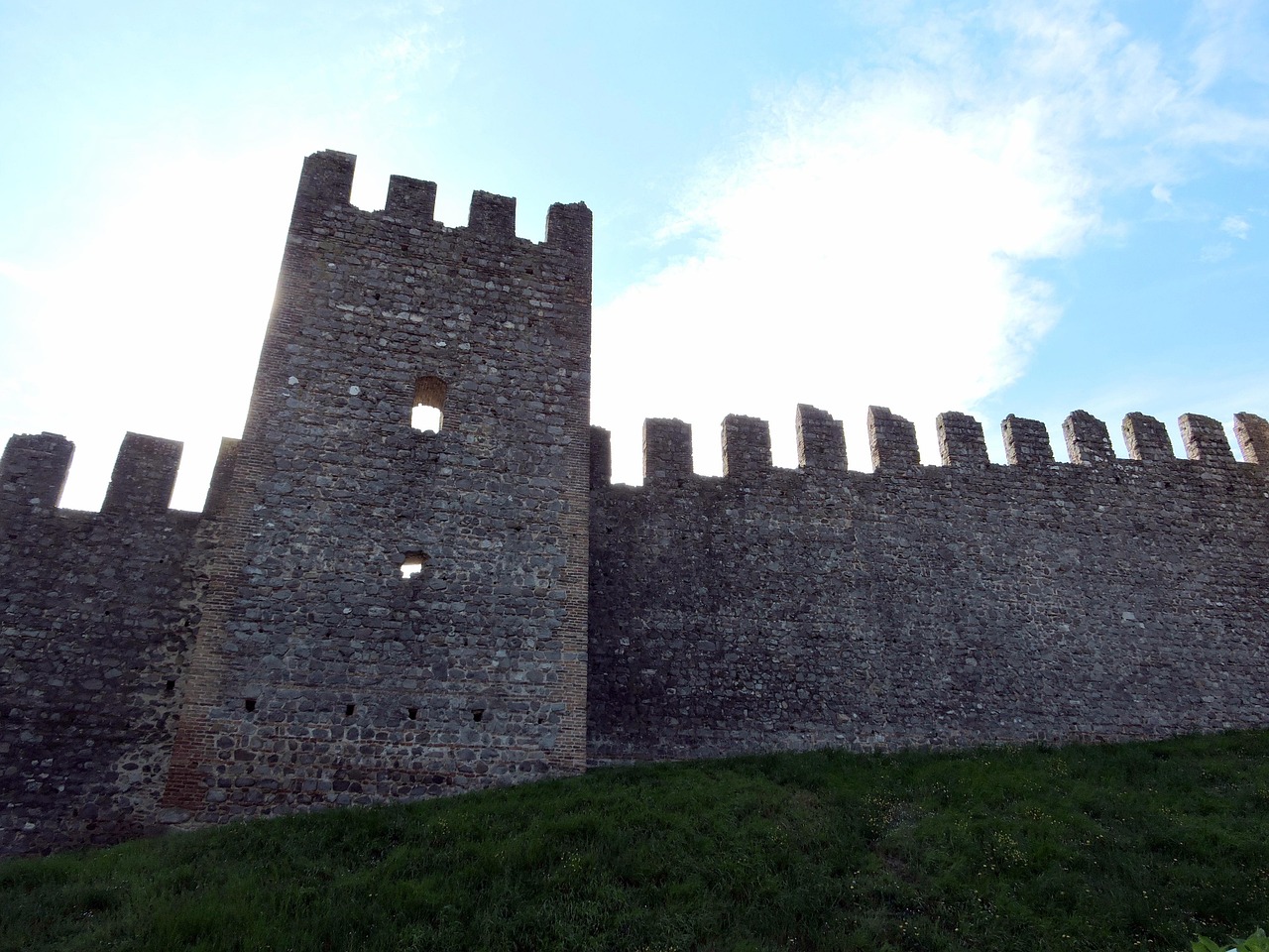 Torre Walls Sky - Free photo on Pixabay - Pixabay