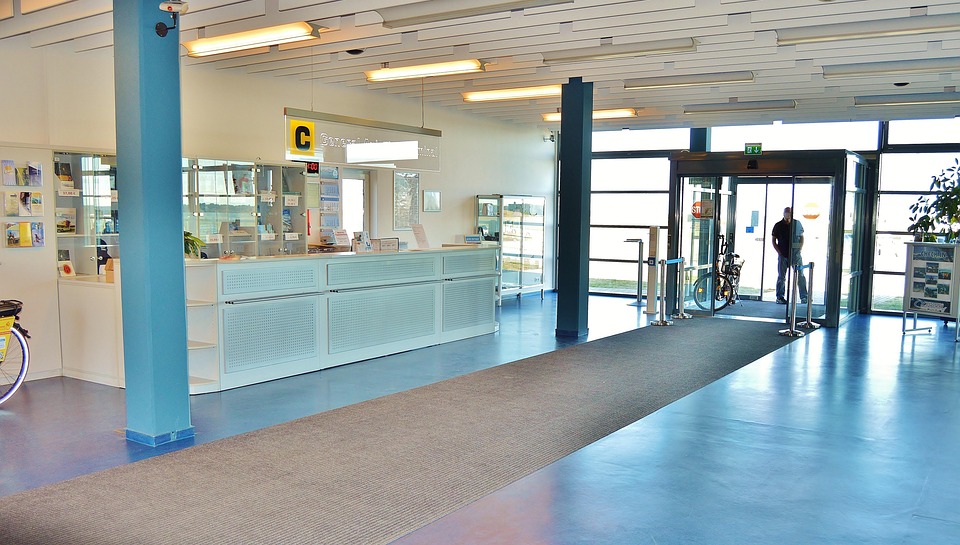 Airport Check-In Hall Information - Free photo on Pixabay