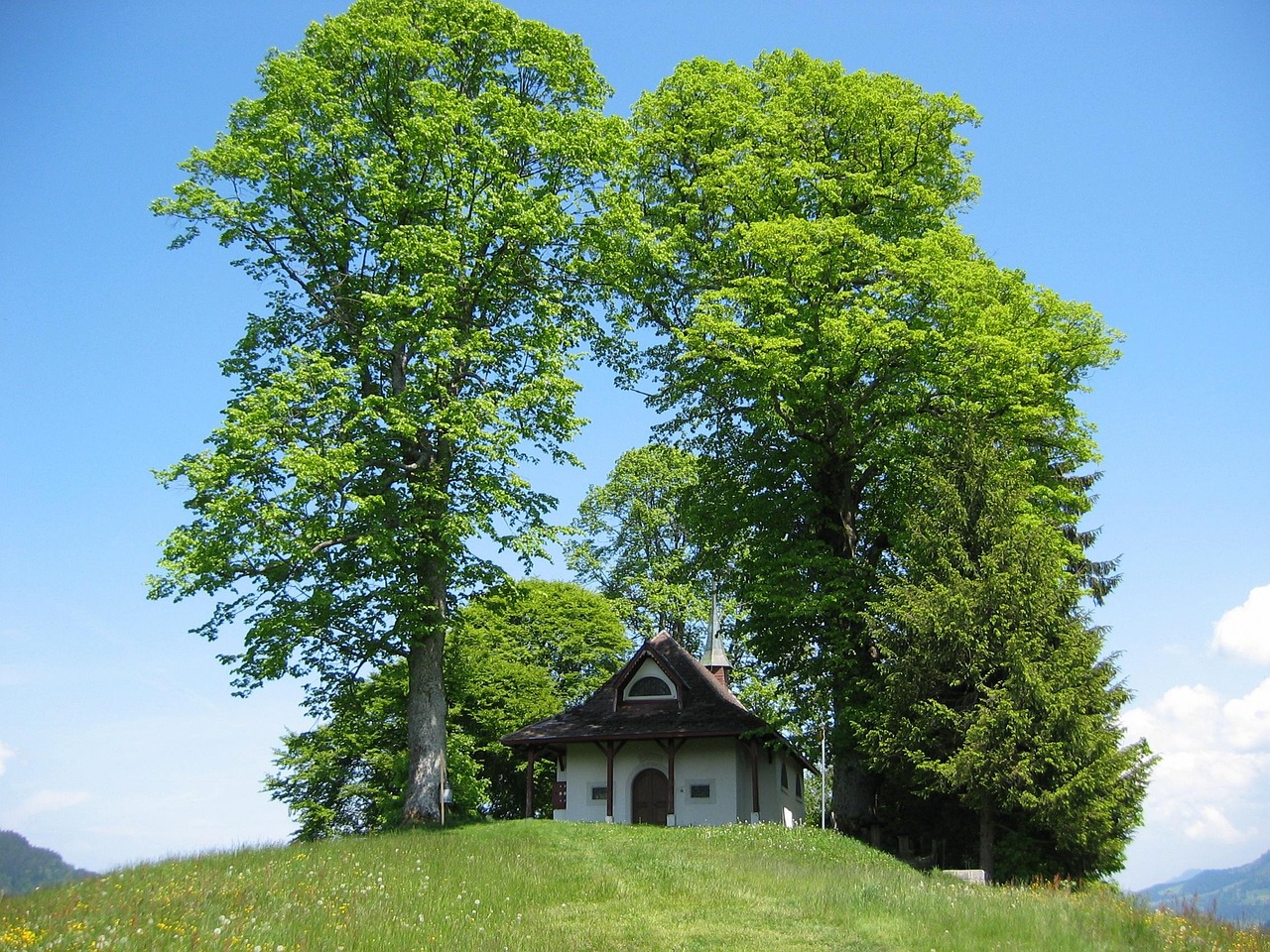 100+ Free Small Church & Church Images - Pixabay