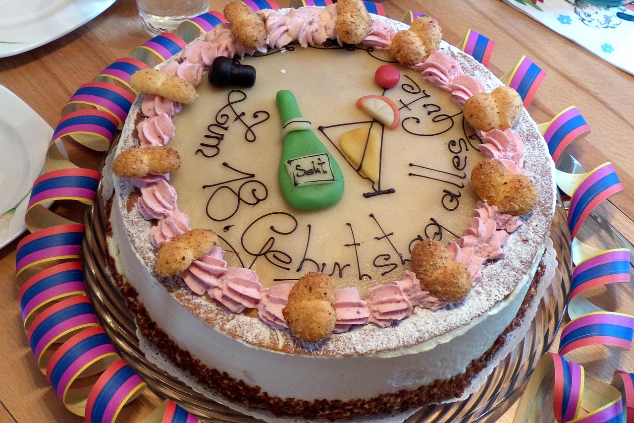 100+ kostenlose Geburtstagstorte & Torte Fotos - Pixabay