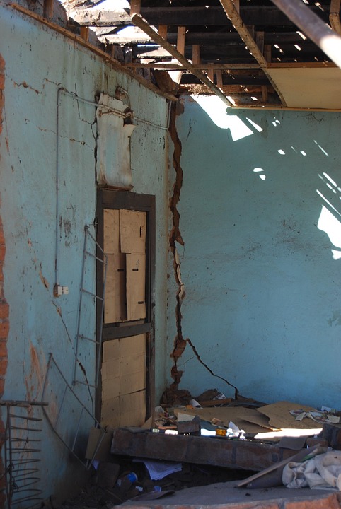 Earthquake Disaster Home - Free photo on Pixabay