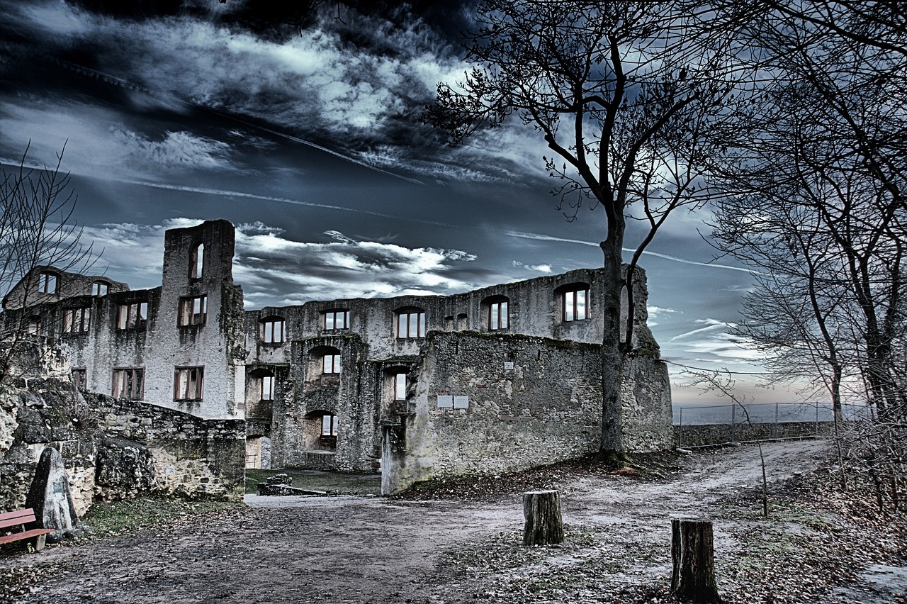 Photos Ruins Decay Amazing Ruined Castle & Industrial Decay