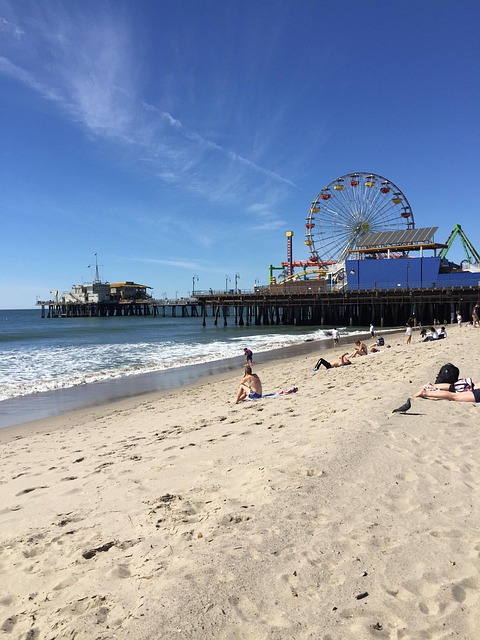 3,000+ Free Santa Monica & Santa Claus Photos - Pixabay
