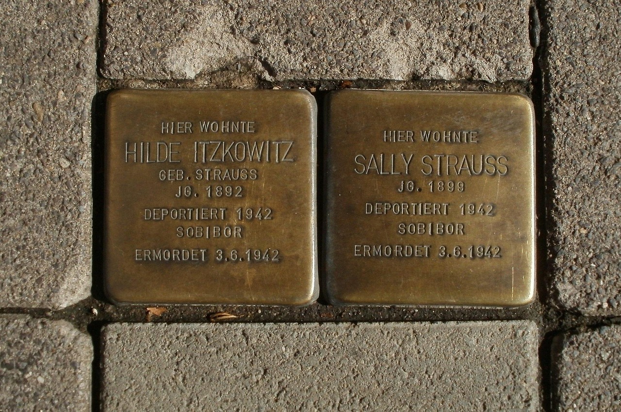 Memorial Holocaust Stolpersteine - Free photo on Pixabay - Pixabay