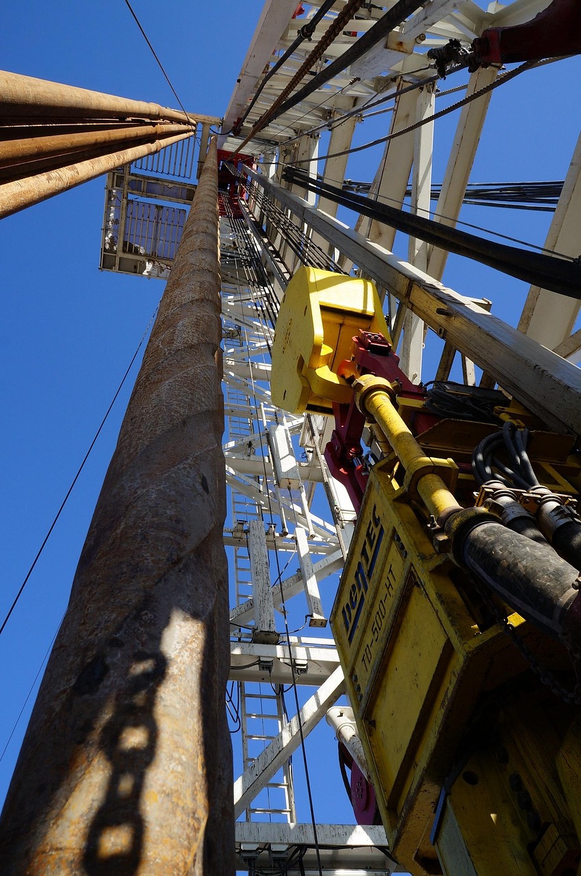8,000+ Free Oil Rig & Oil Images - Pixabay