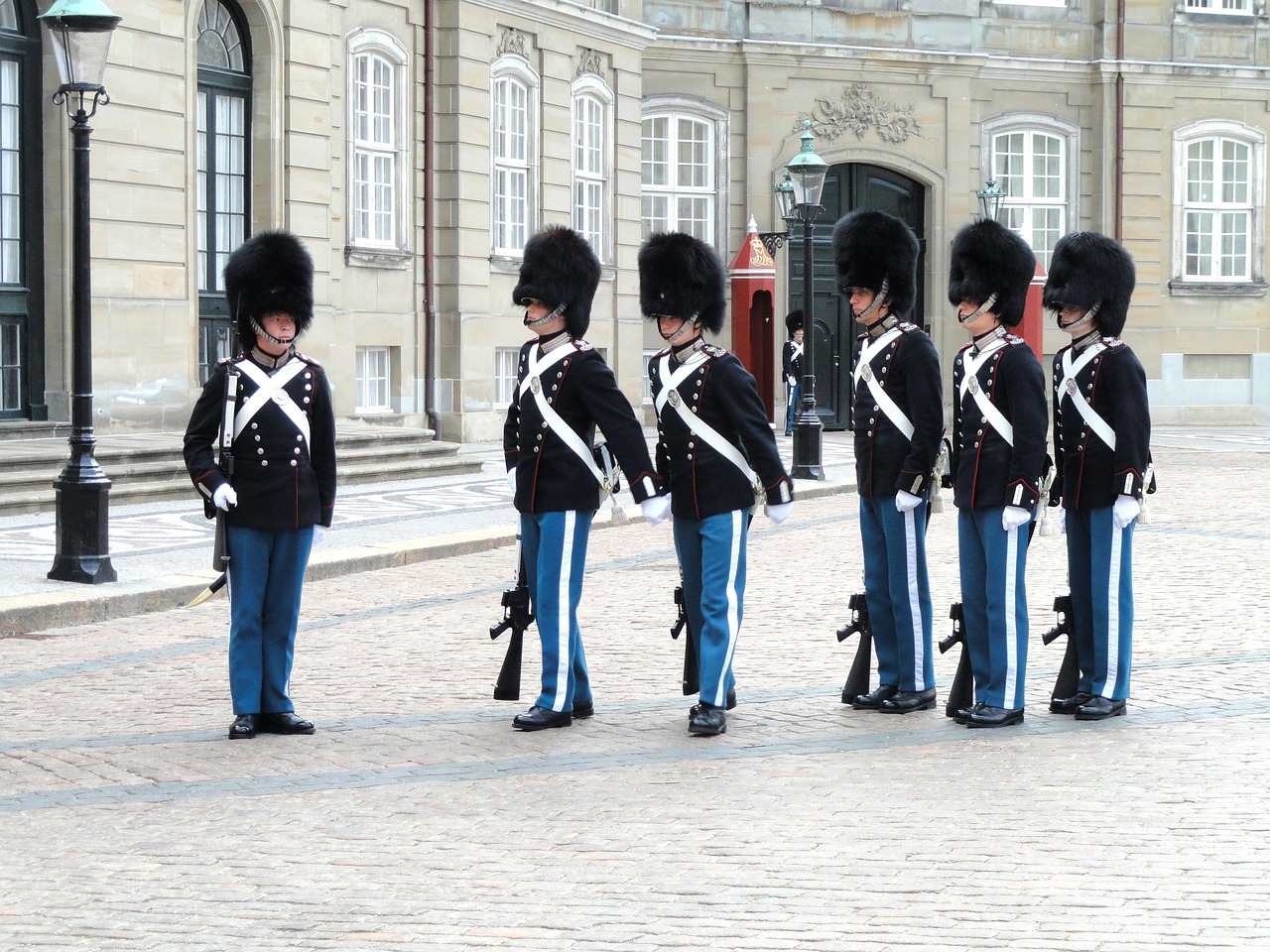 Guards Amalienborg Palace - Free photo on Pixabay - Pixabay
