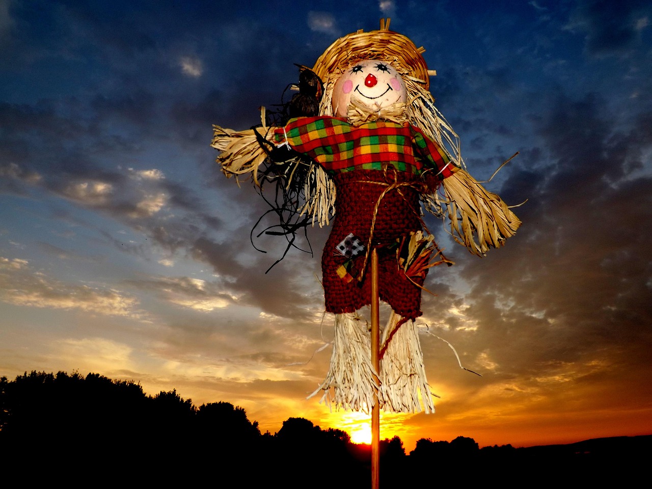 Scarecrow Risen Cloudiness - Free photo on Pixabay
