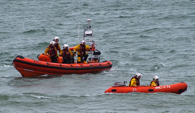Lifeboat Rnli Rescue - Free photo on Pixabay